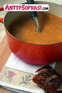 Sogan Corbasi Tarifi - Antep Sofrası